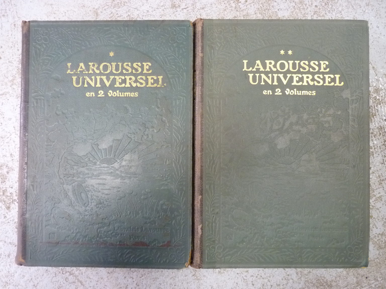 Larousse Universel en 2 volumes - 1922 - La Boutique